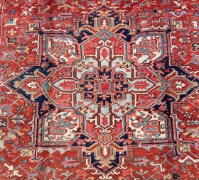 rugrabbit.com | Antique Rugs and Carpets | Asian Art | Tribal Art