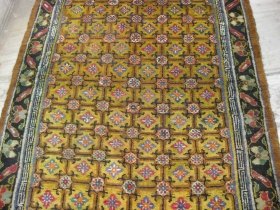 rugrabbit.com | Antique Rugs and Carpets | Asian Art | Tribal Art
