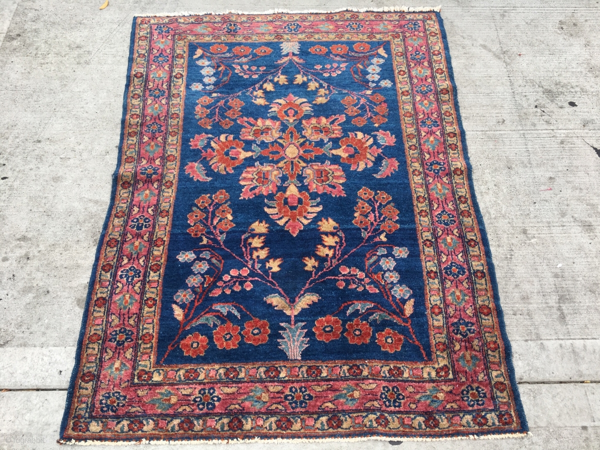 Nice 1920 s Persian Lilihan Measuring 3 5 x 4 9 In Very Good Condition 
