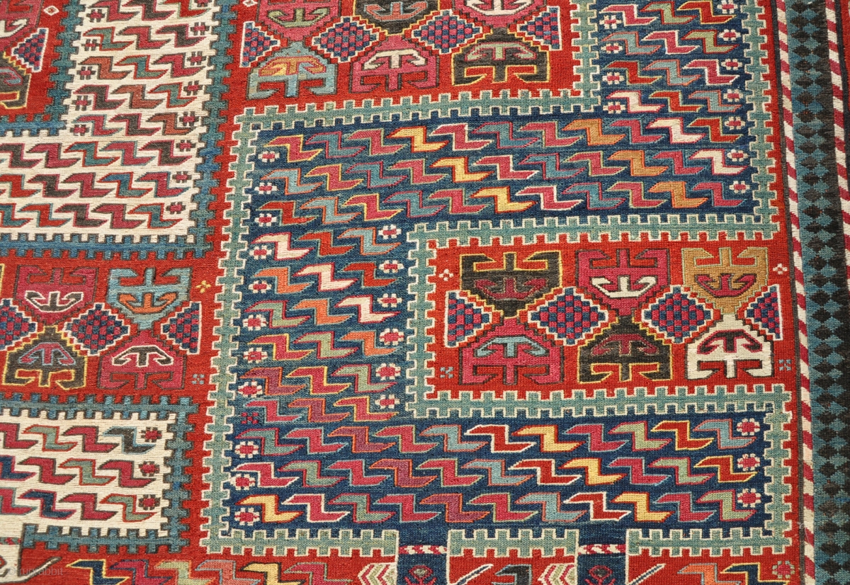 awesome antique sileh in mint condition, circa cm 284 x 195 | rugrabbit.com